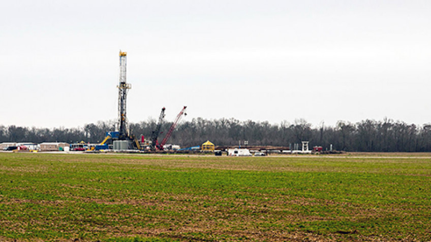 Can a federal agency regulate fracking on federal lands?